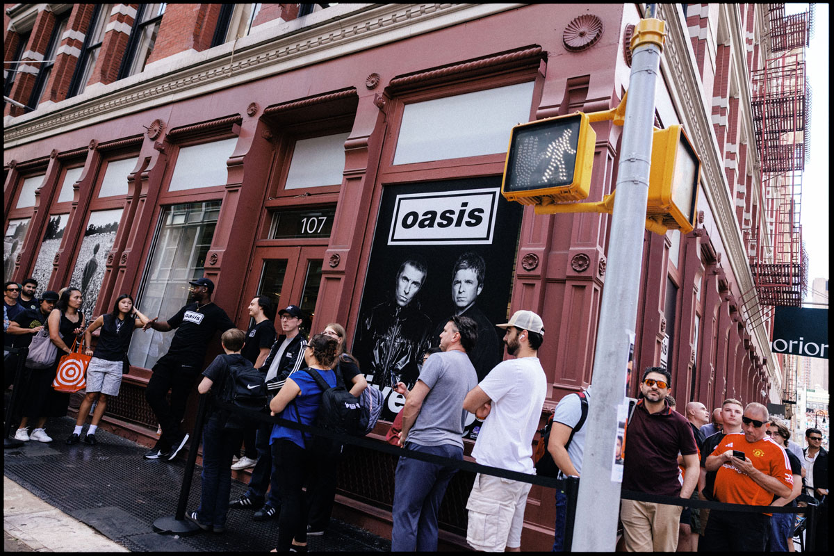 New York City Fan Store - Live ’25 Map – Official Oasis Tour Interactive Map